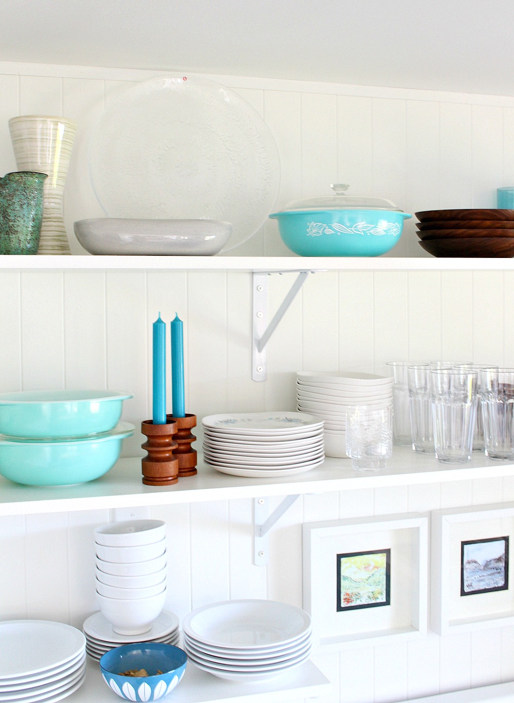 The Kitchen Open Shelving Got a Fresh Look | Dans le Lakehouse