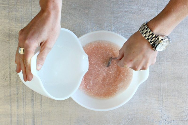 Easy & All Natural DIY Foot Scrub | Dans le Lakehouse