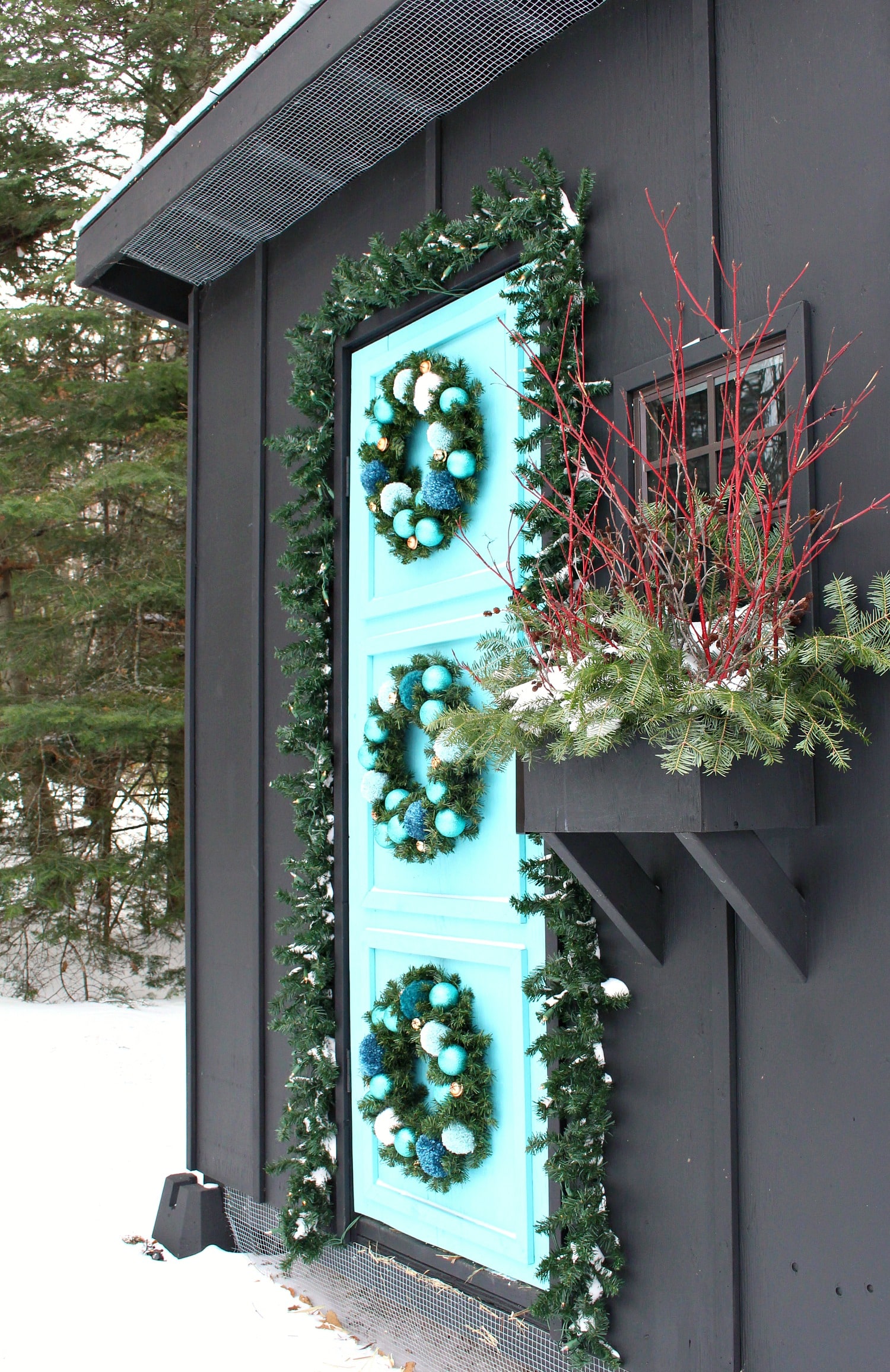 How to Make a Winter Window Box | Easy DIY Winter Window Box Outdoors ...
