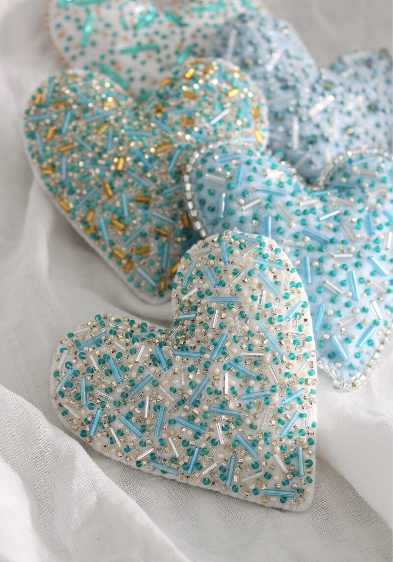 Diy Felt Heart Ornaments With Beading Dans Le Lakehouse