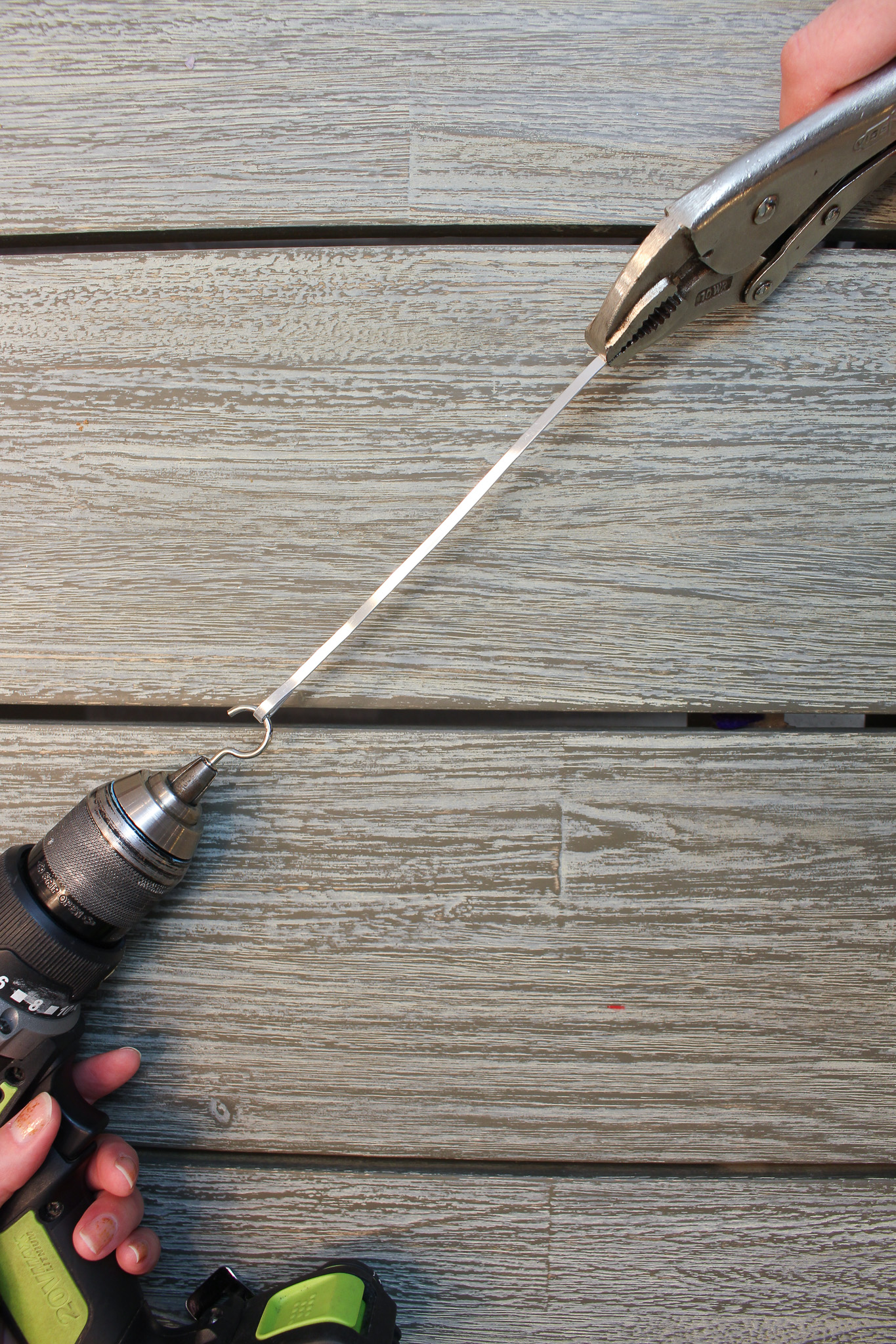 How to Make Victorian Tinsel | DIY Metal Tinsel | Dans le Lakehouse