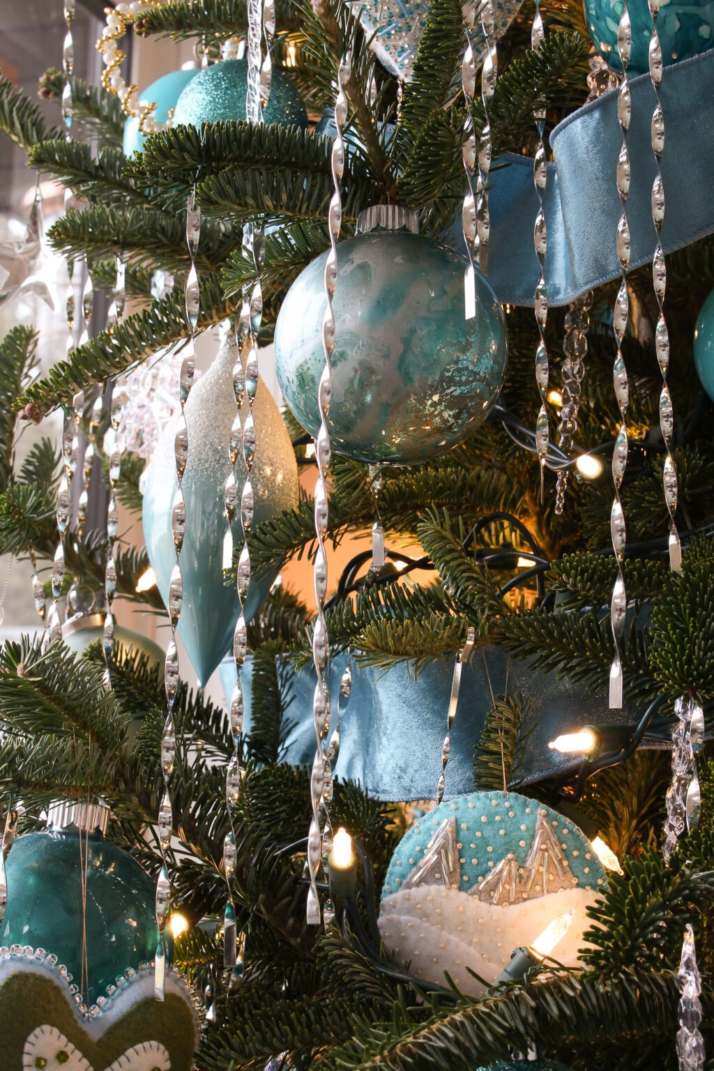 How to Make Victorian Tinsel | DIY Metal Tinsel | Dans le Lakehouse