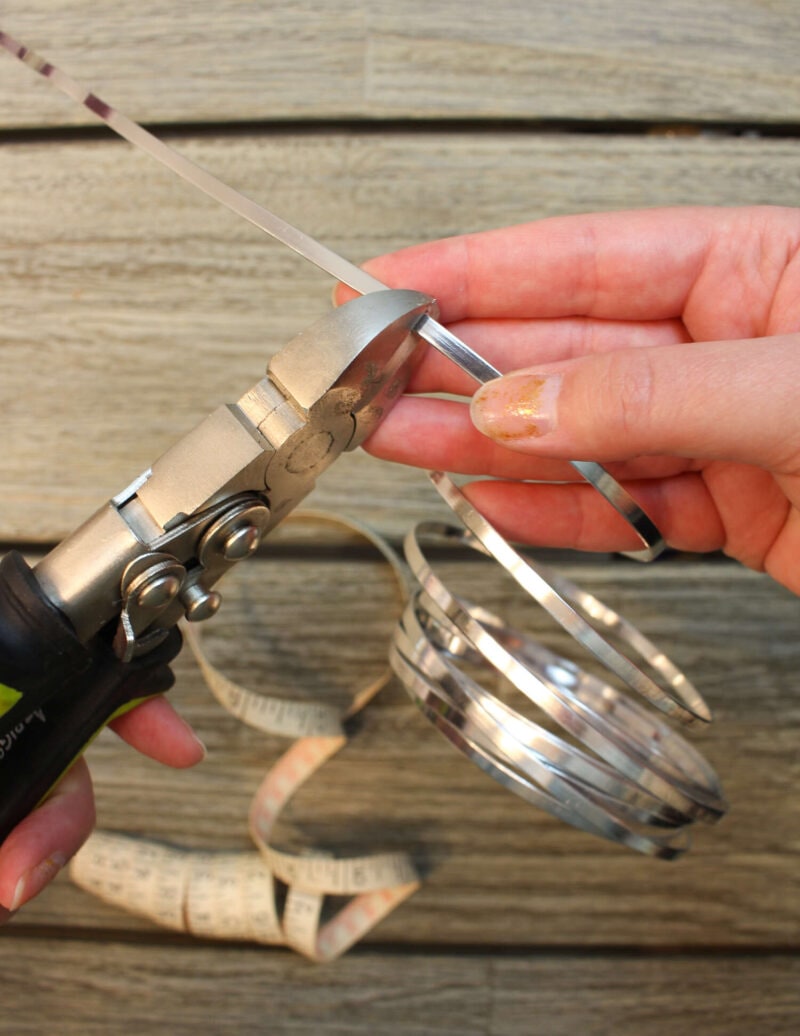 How to Make Victorian Tinsel | DIY Metal Tinsel | Dans le Lakehouse
