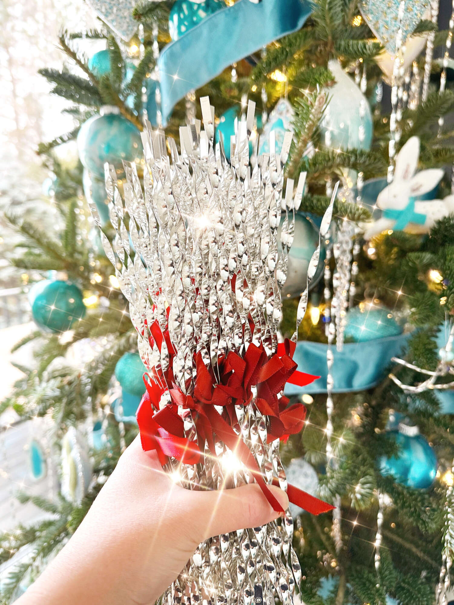 How to Make Victorian Tinsel | DIY Metal Tinsel | Dans le Lakehouse