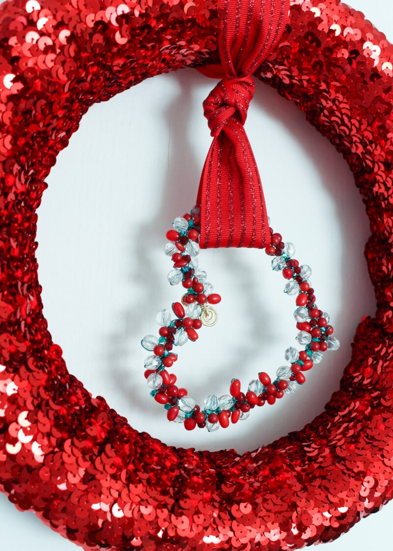 DIY Sequin Wreath for Valentine's Day | Dans le Lakehouse